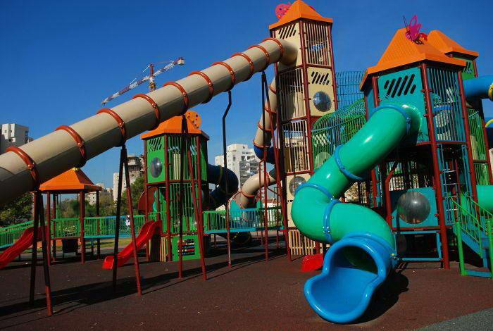 FUN GREEDY: Scary Playgrounds Slides