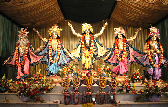 Lonely Voyagers - The Journey to the Unknown: Mayapur ISKCON ...