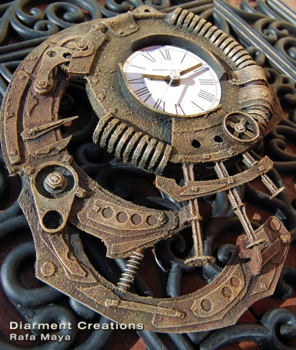 Diarment Creations: Steampunk Rust Clock