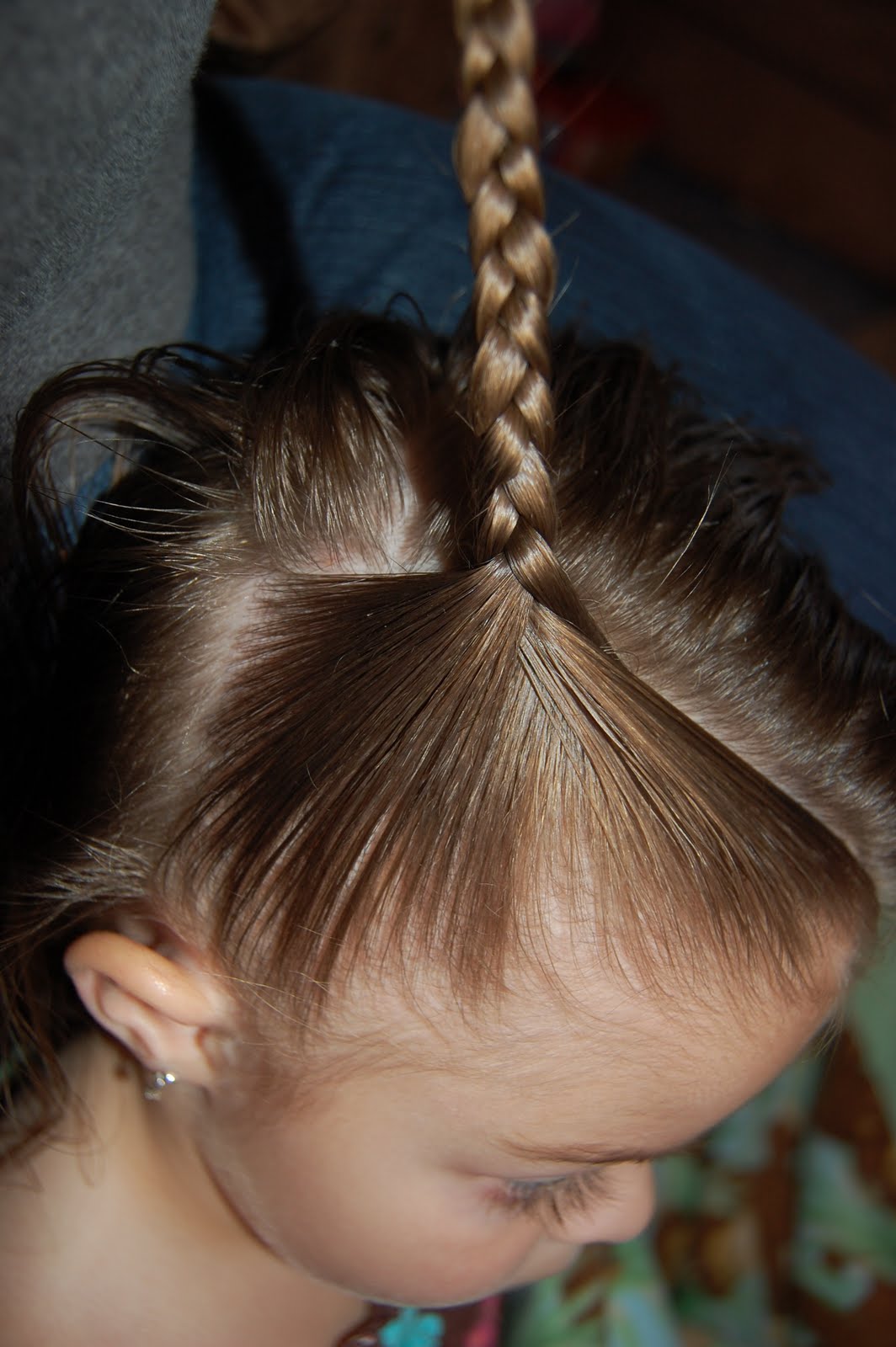ALL THINGS SNAPBANDZ: Four braids on a slant