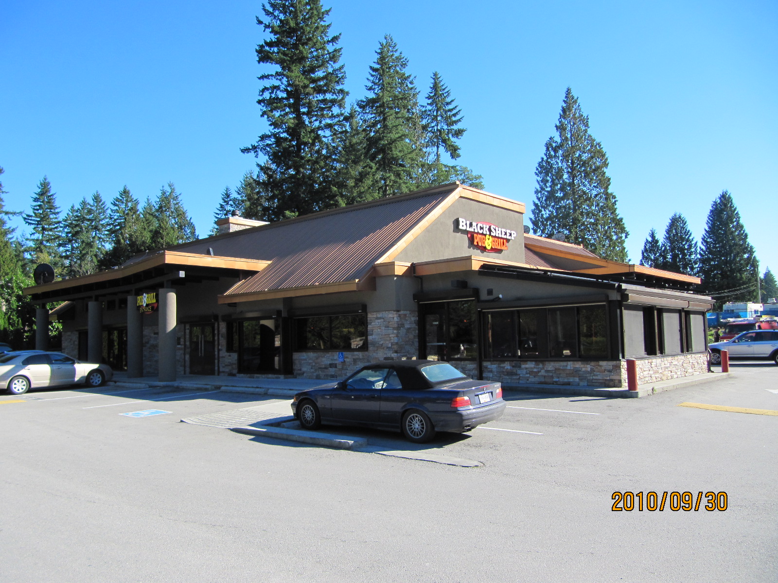 Jeeps Pubs Taverns and Bars: Black Sheep Pub (Maple Ridge, British ...