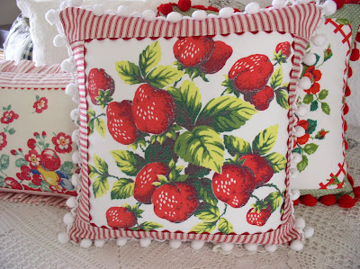 Sweet Cottage Dreams: Vintage Textiles - Display and Repurposing