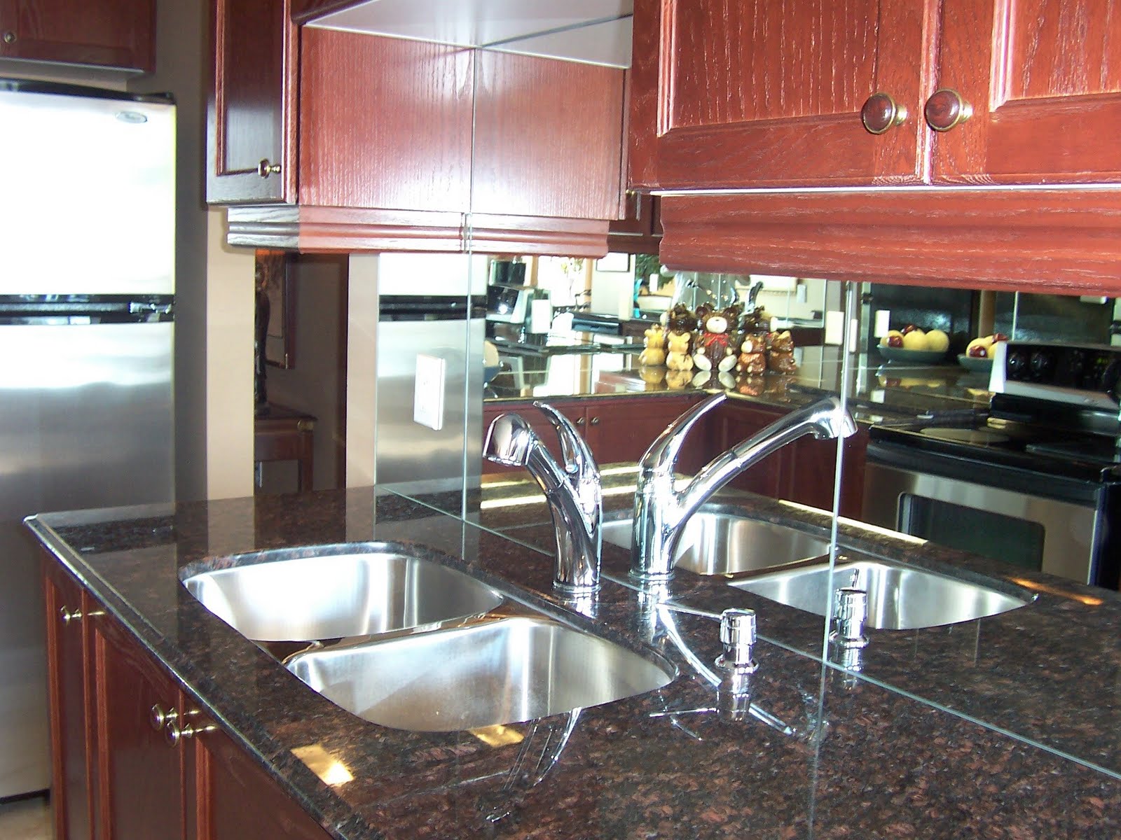 Color Selection Ontario: Kitchen Designs