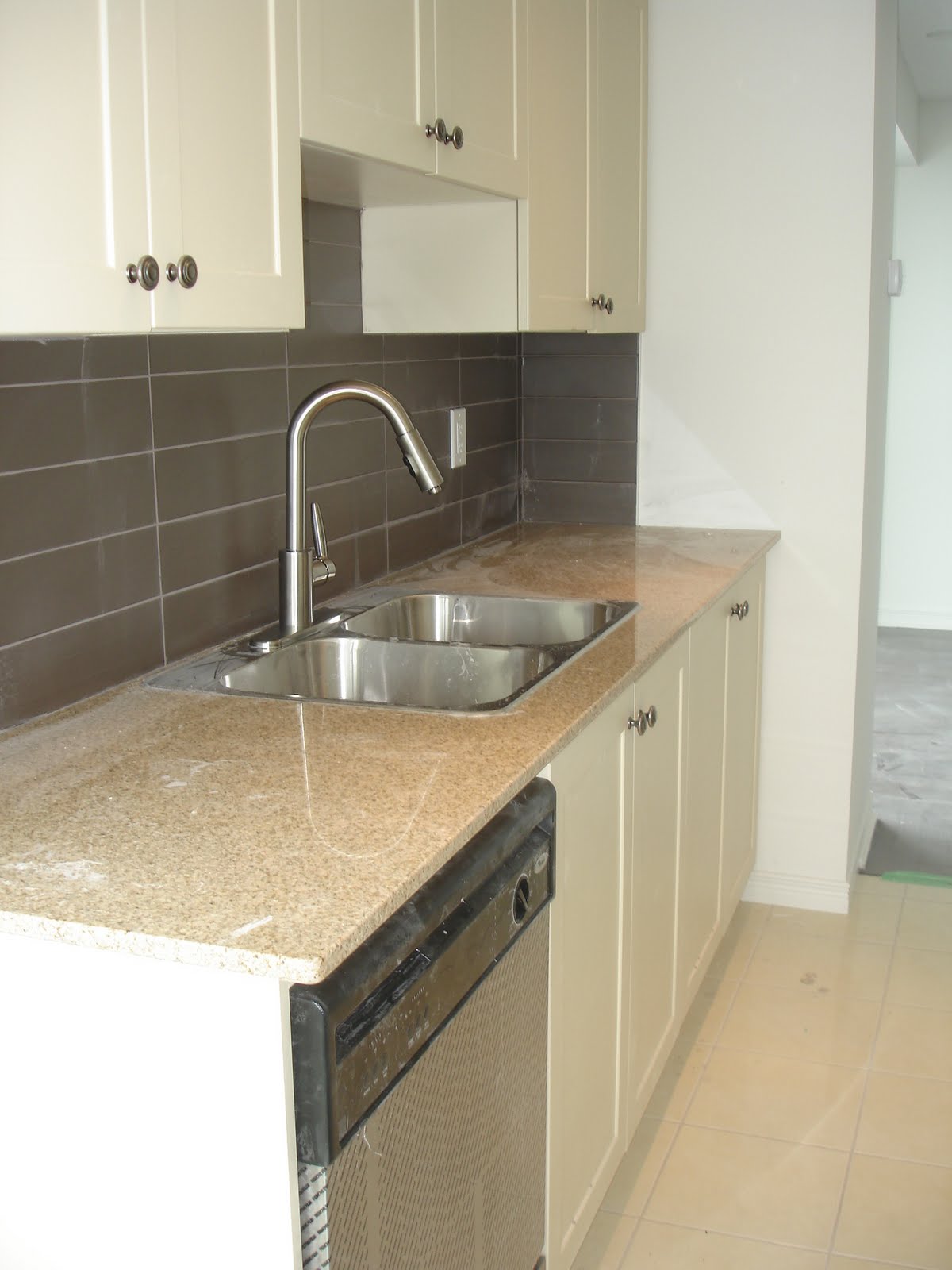 Color Selection Ontario: Kitchen Designs