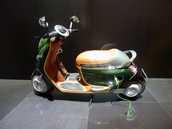 Homebuildlife: HBL Events: Mini Scooter E at Paris Motor Show