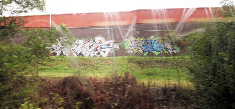 Illawarra Graffiti Blog - Wollongong: Scratching through