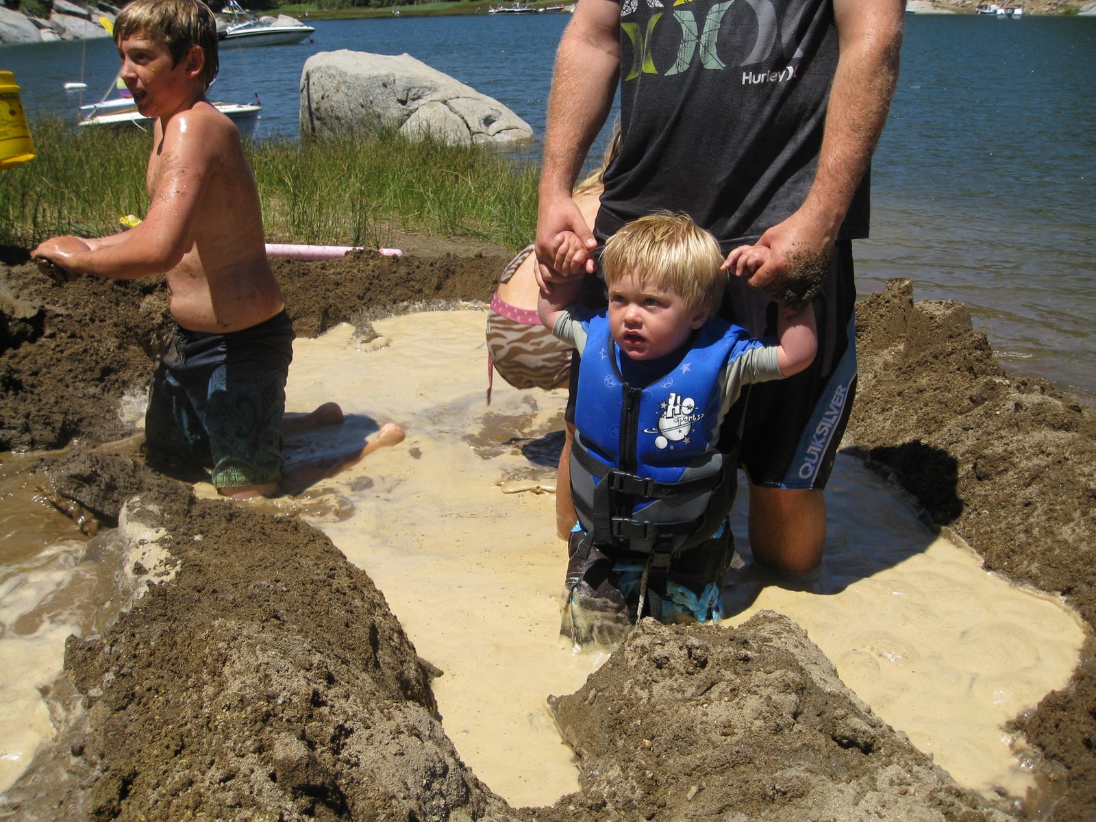 CAIT loves NATE: Mud Castles