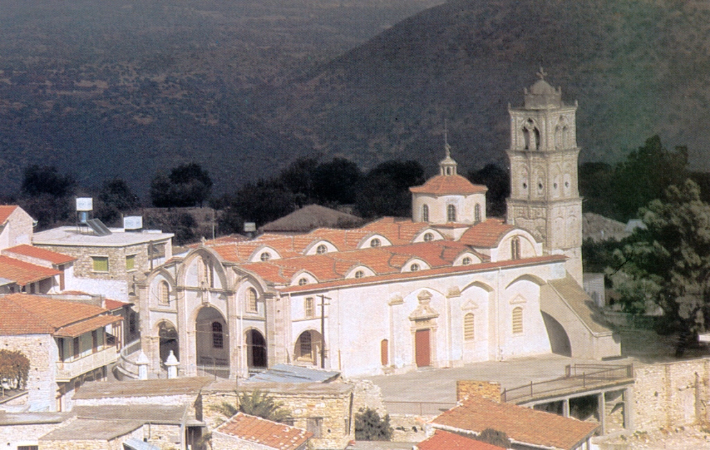 ΛΕΥΚΑΡΑ: Η ΕΚΚΛΗΣΙΑ ΤΟΥ ΤΙΜΙΟΥ ΣΤΑΥΡΟΥ