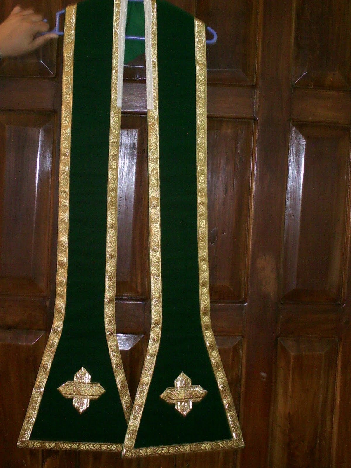 Traditional Catholic Vestments: Stole