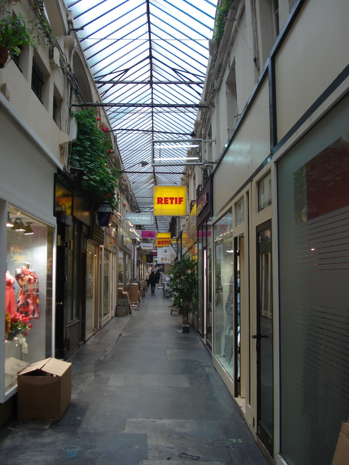 Josée Pepin designer-styliste: Oui oui Paris!