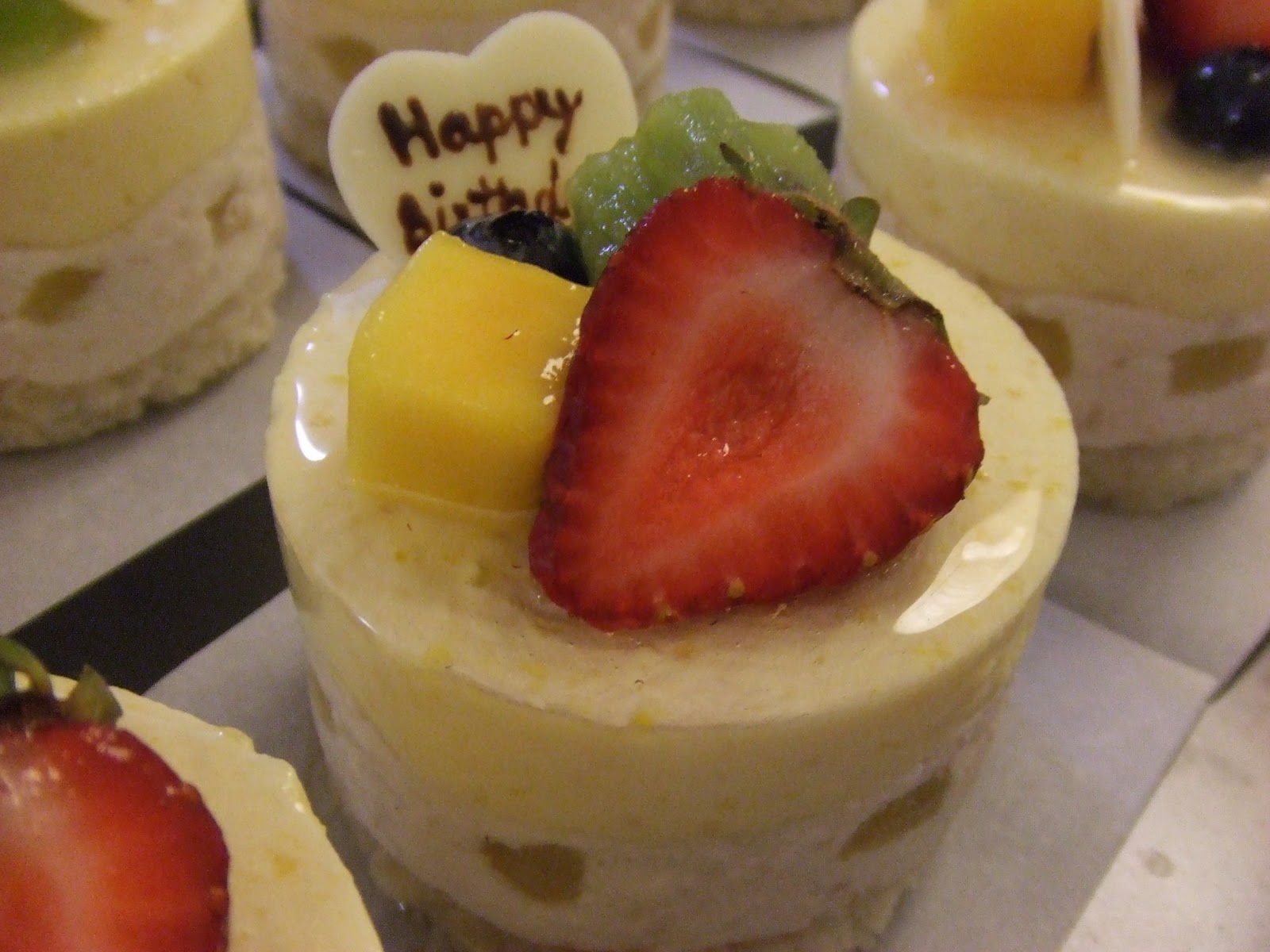 The Amai Life: Mango: Part Four ~ Mango Mousse Cake