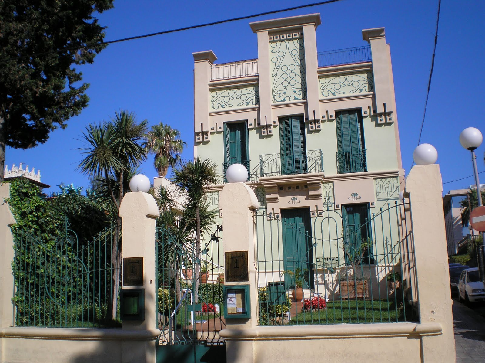 BELLEZA DE PANDORA: Casas con jardín en el barrio de la Bonanova, en ...