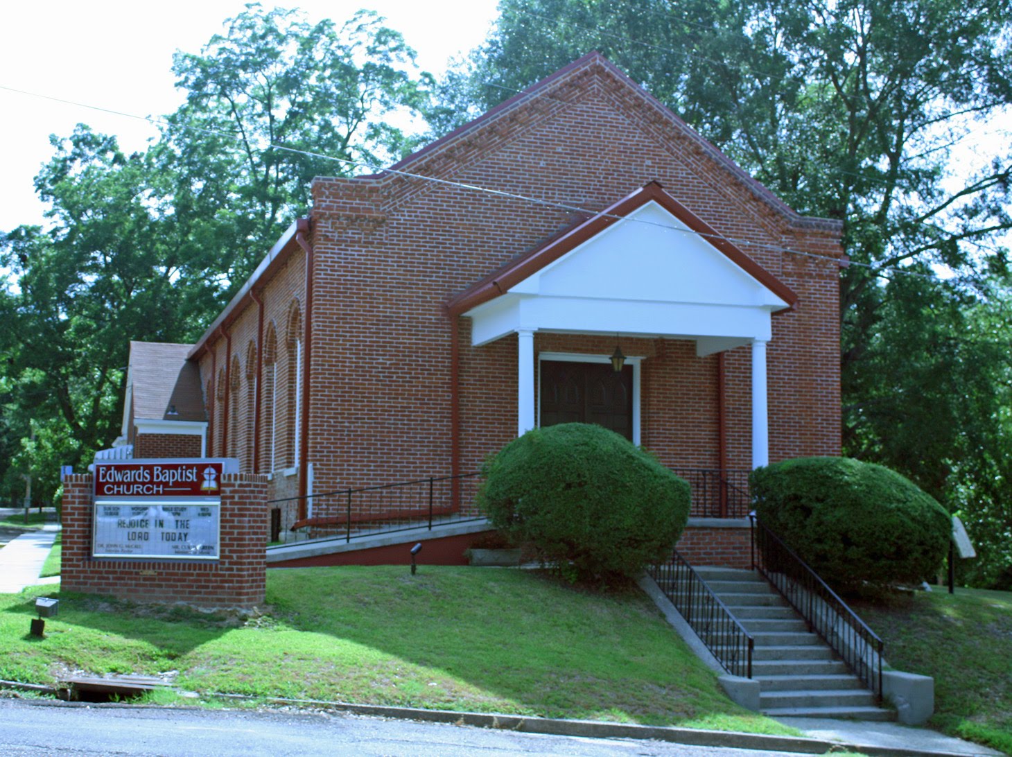 Southern Lagniappe: A Place Called Edwards, Mississippi