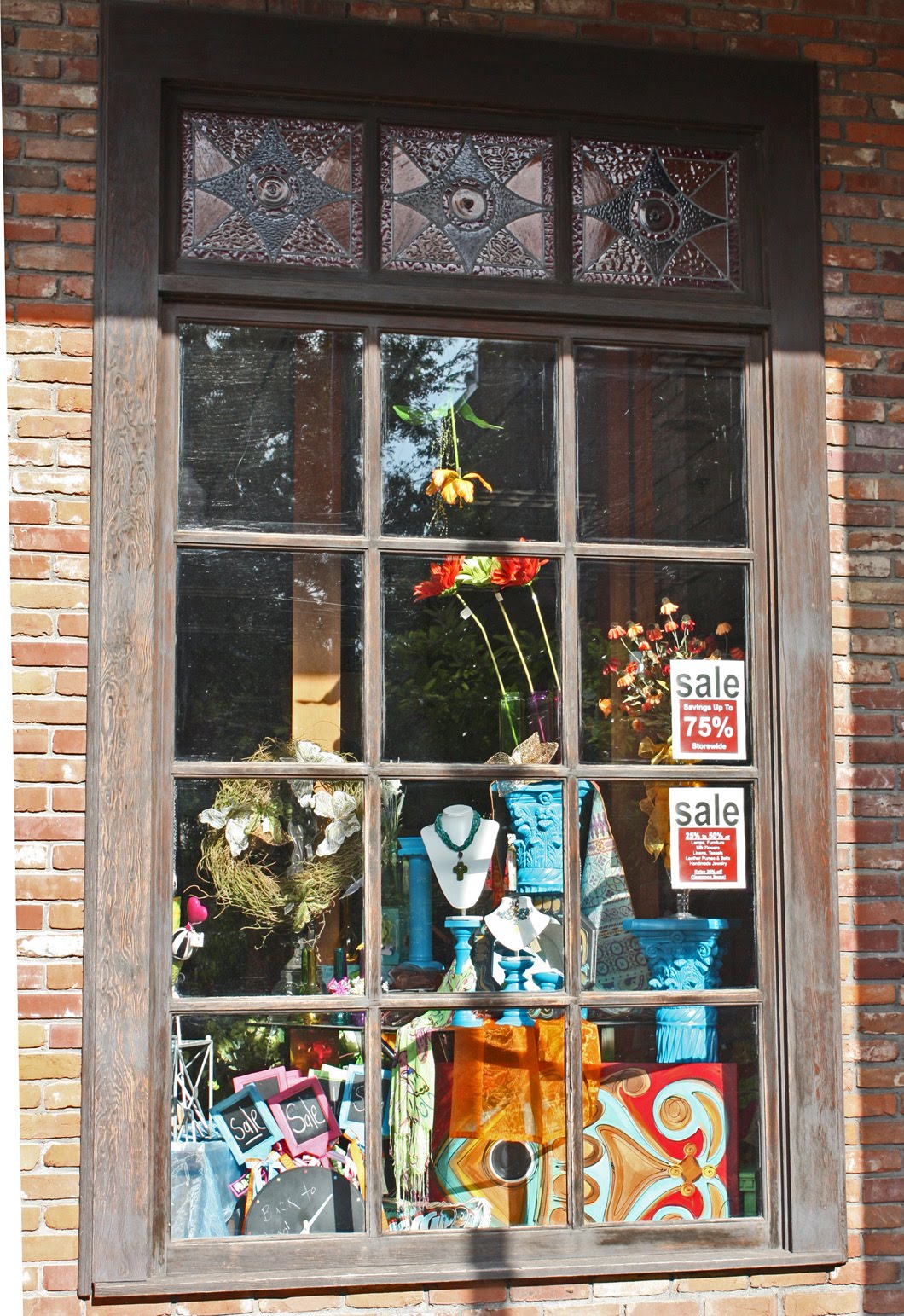 Southern Lagniappe: Window Shopping in Vicksburg