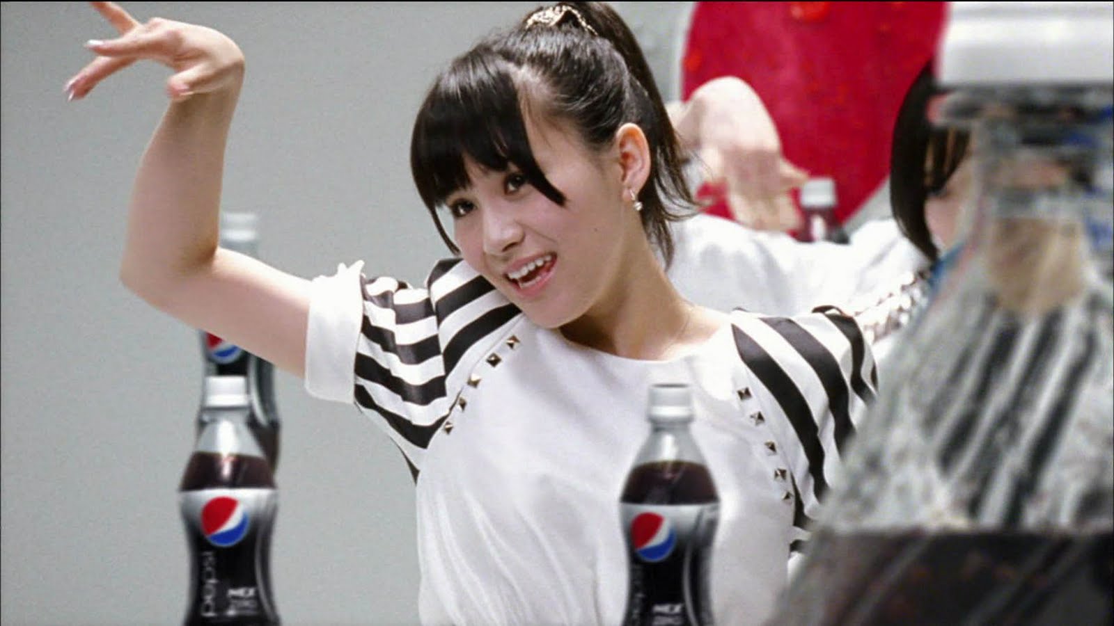 Perfumeキャプチャー画像庫: PEPSI NEX CM #3
