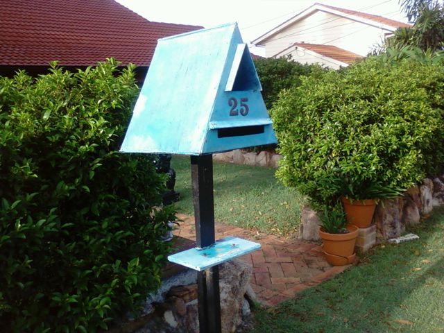 wallalaf: unusual letter boxes