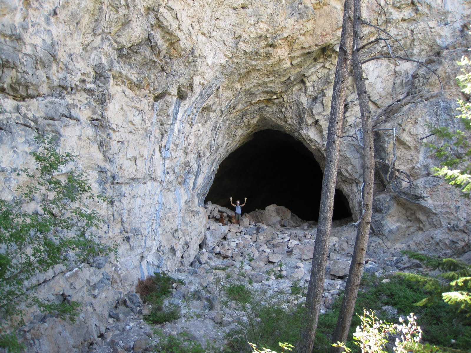 Mackay, Idaho 83251: Hidden Mouth Cave, Pass Creek, Custer County, Idaho