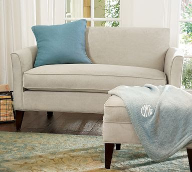 CreateGirl: Scouting small kitchen settees