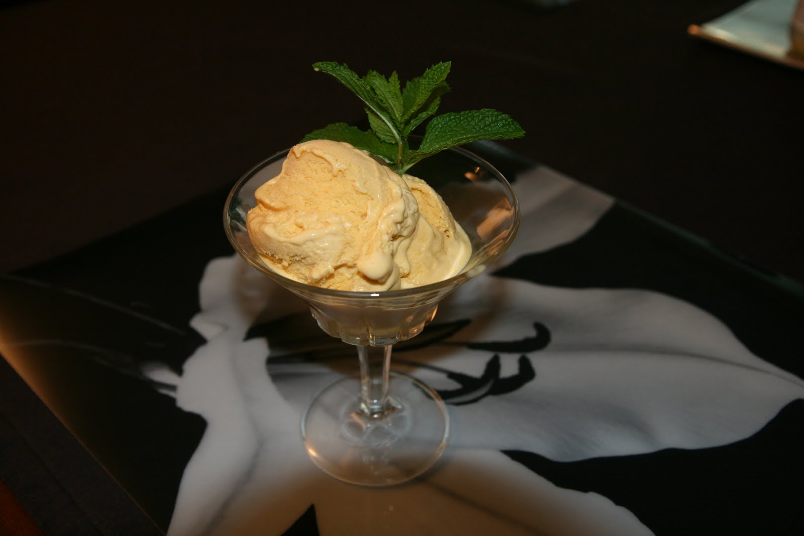 De Alberto Su Tacu Tacu: Helado de Lucuma (Lucuma Ice Cream)