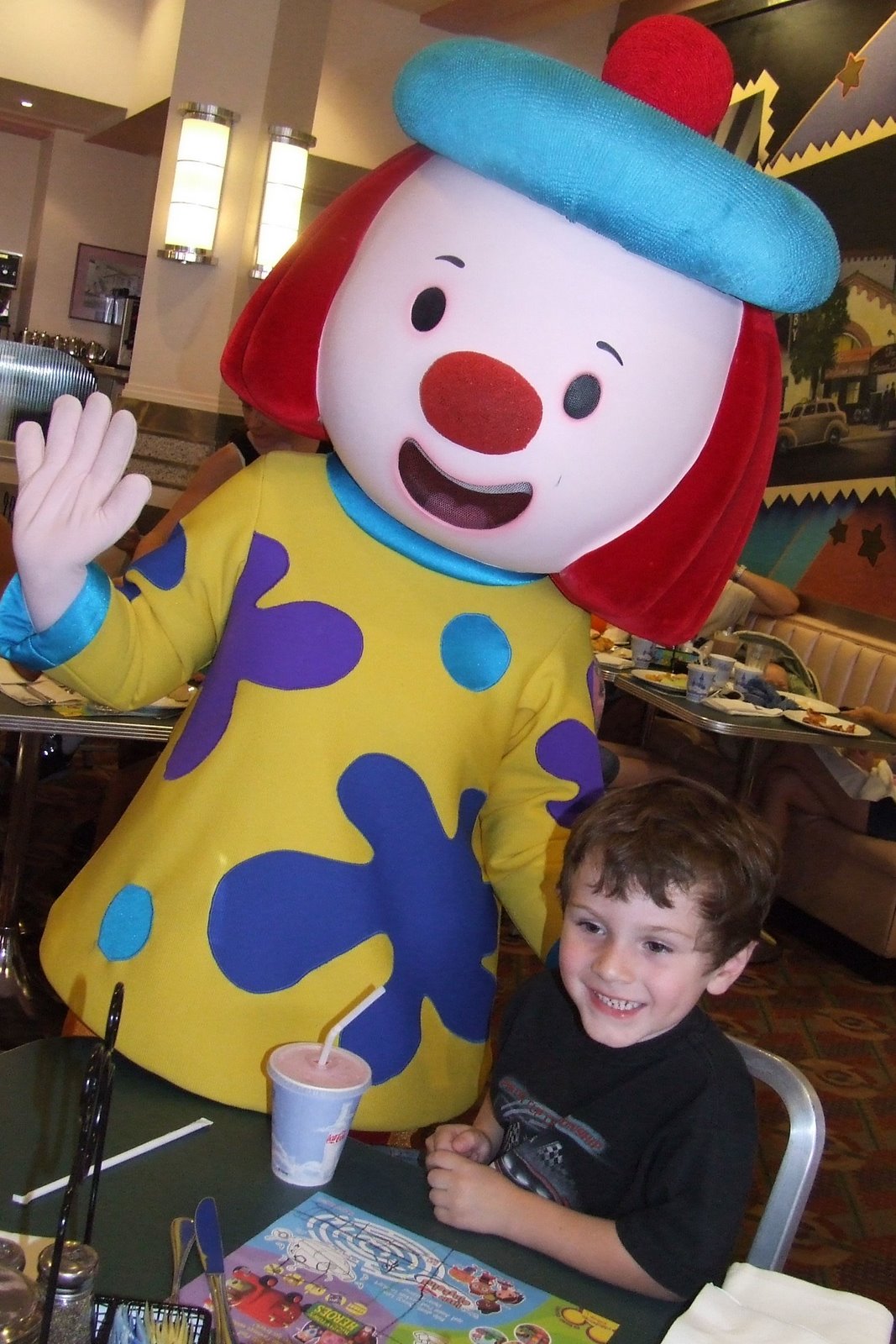 Happiness Is Our First Character Meallunch At Hollywood And Vine