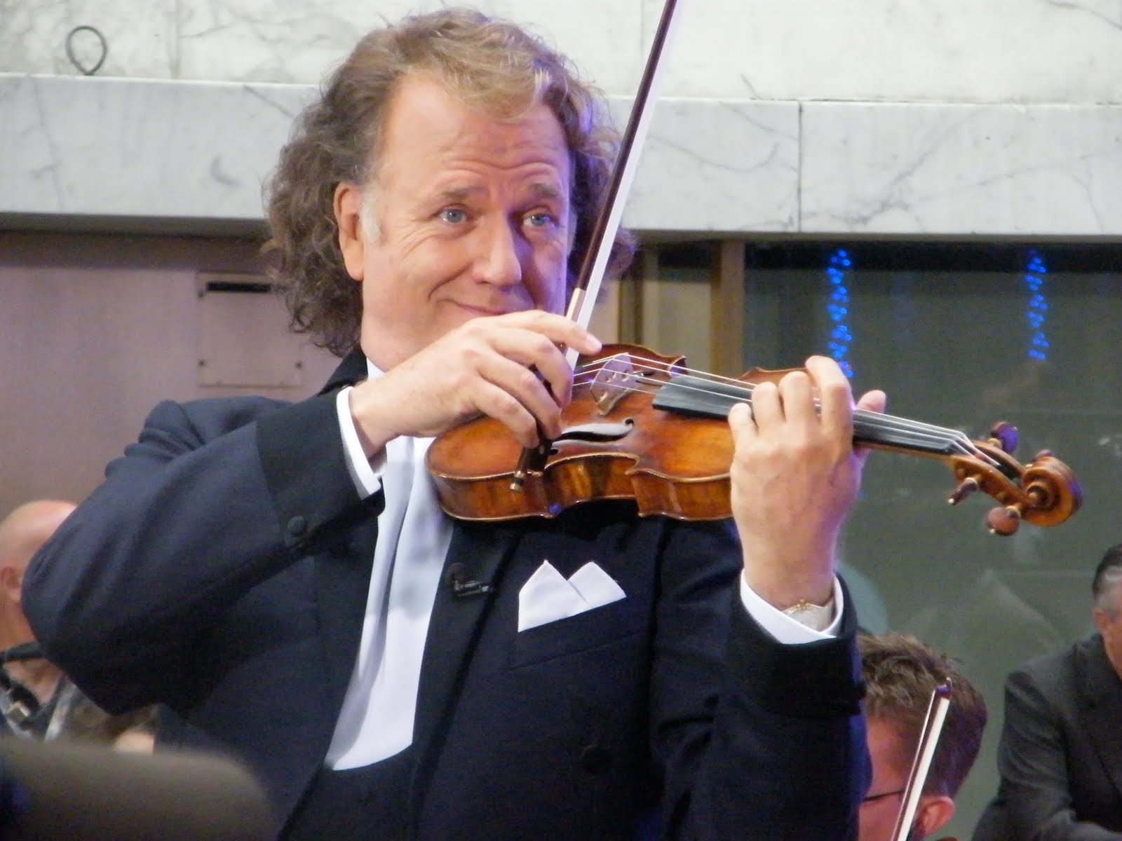 Dwight The Connoisseur: Andre Rieu-international classical superstar ...