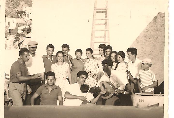 ΜΟΥΣΙΚΟΙ ΚΑΛΛΙΤΕΧΝΕς ΝΑΞΟΥ