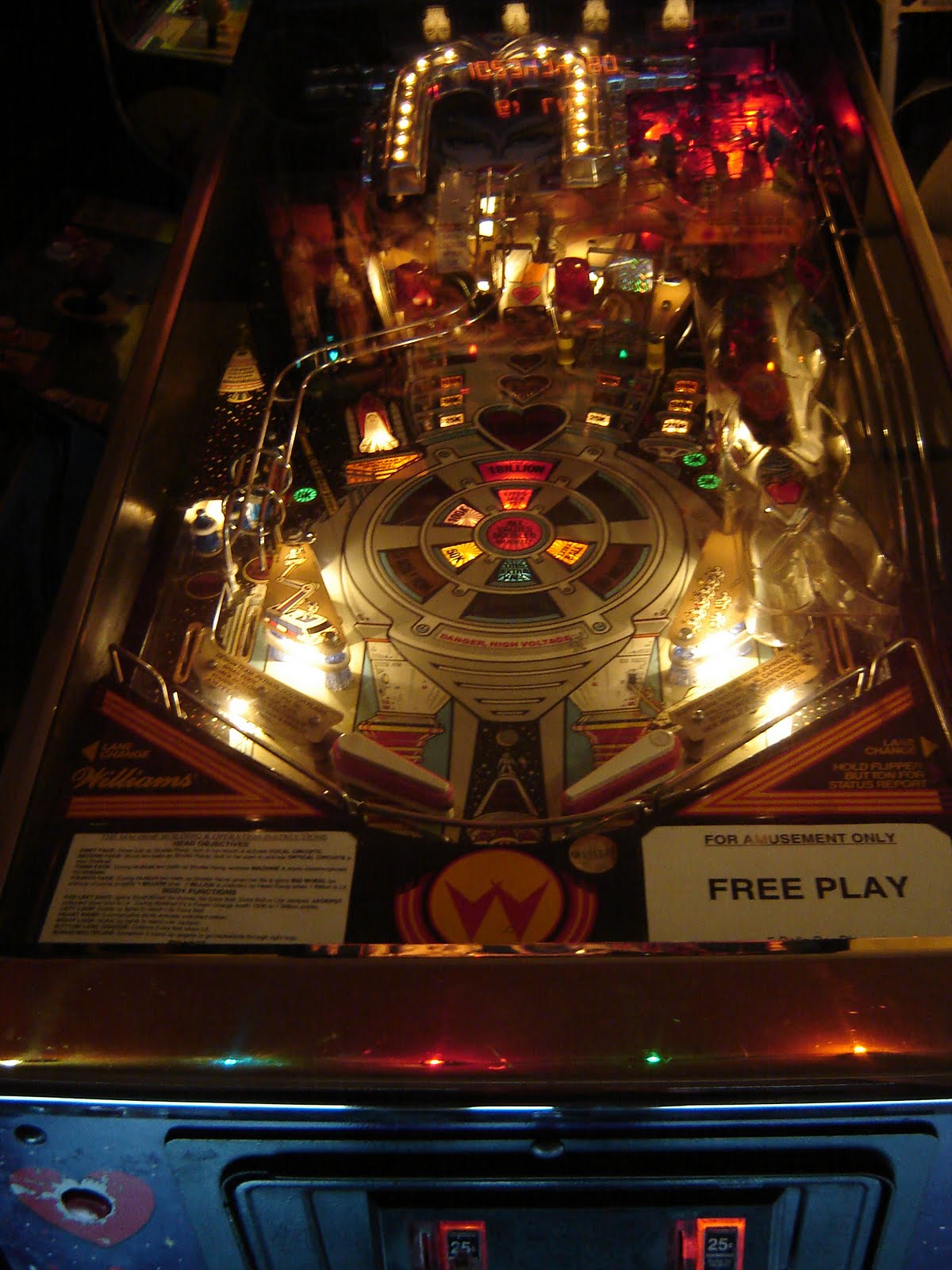 I HEART EVERYTHING: Pinball Wizardry!