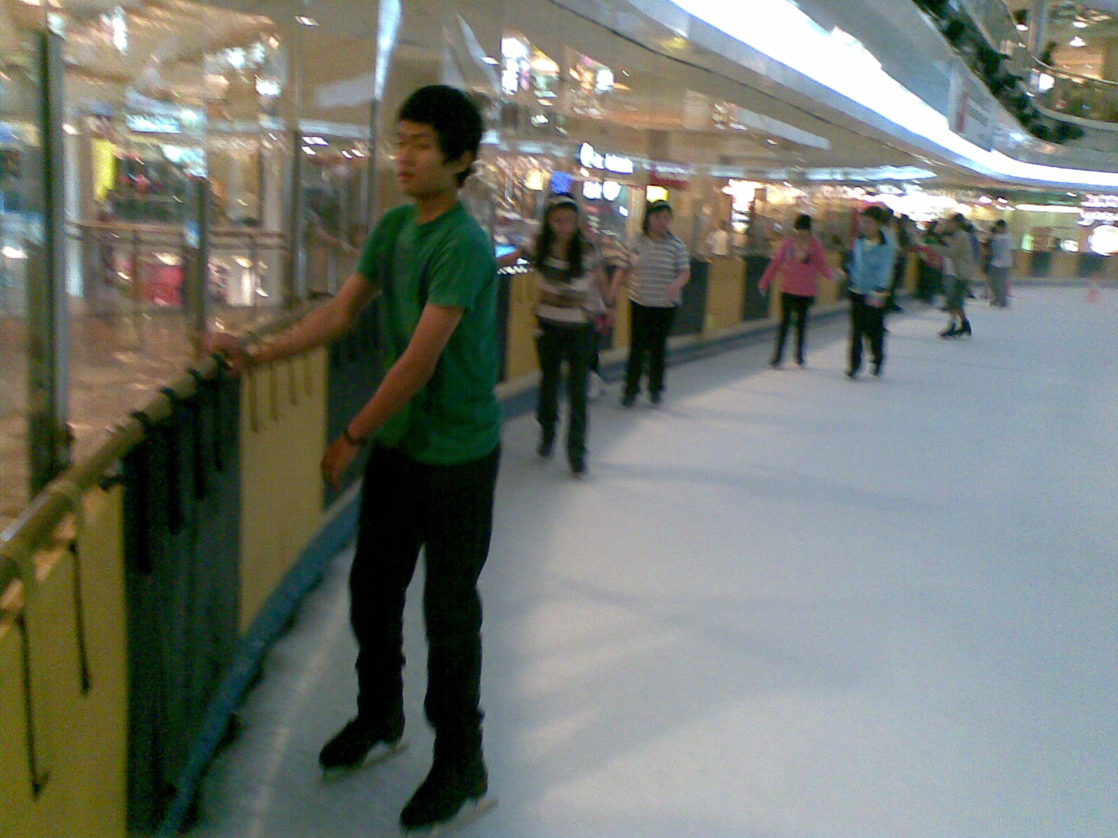 Story About Me And Him ♥♥ Ice Skating Mall Taman Anggrek