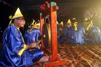 Kelate Ori Blog: BUDAYA: ASAL USUL DIKIR BARAT