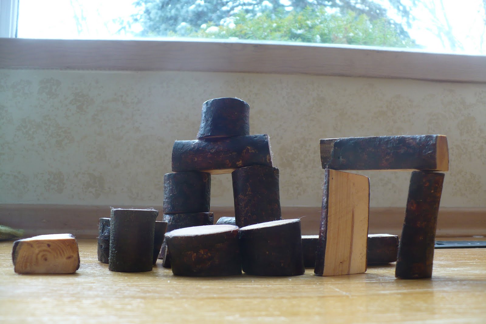 Life on Willowdale: Henry's Natural Wood Blocks: A Tutorial
