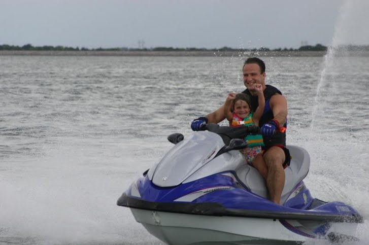 Fat Chicks On Jet Skis!!!
