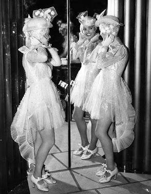 Starlet Showcase: Mirror Mirror #6