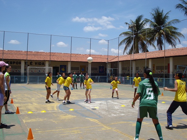 SELO UNICEF MUNICÍPIO APROVADO - EDIÇÃO 2013 - 2016: ALUNAS VIBRAM COM ...