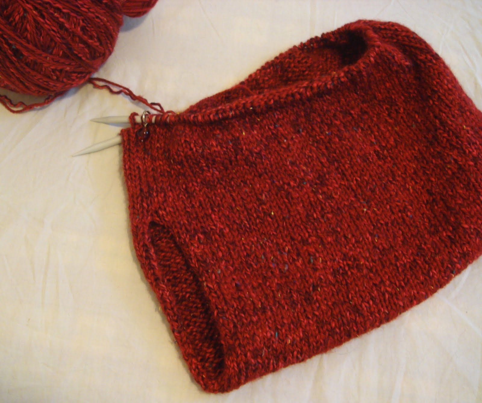 GATARIA: Circular Shrug