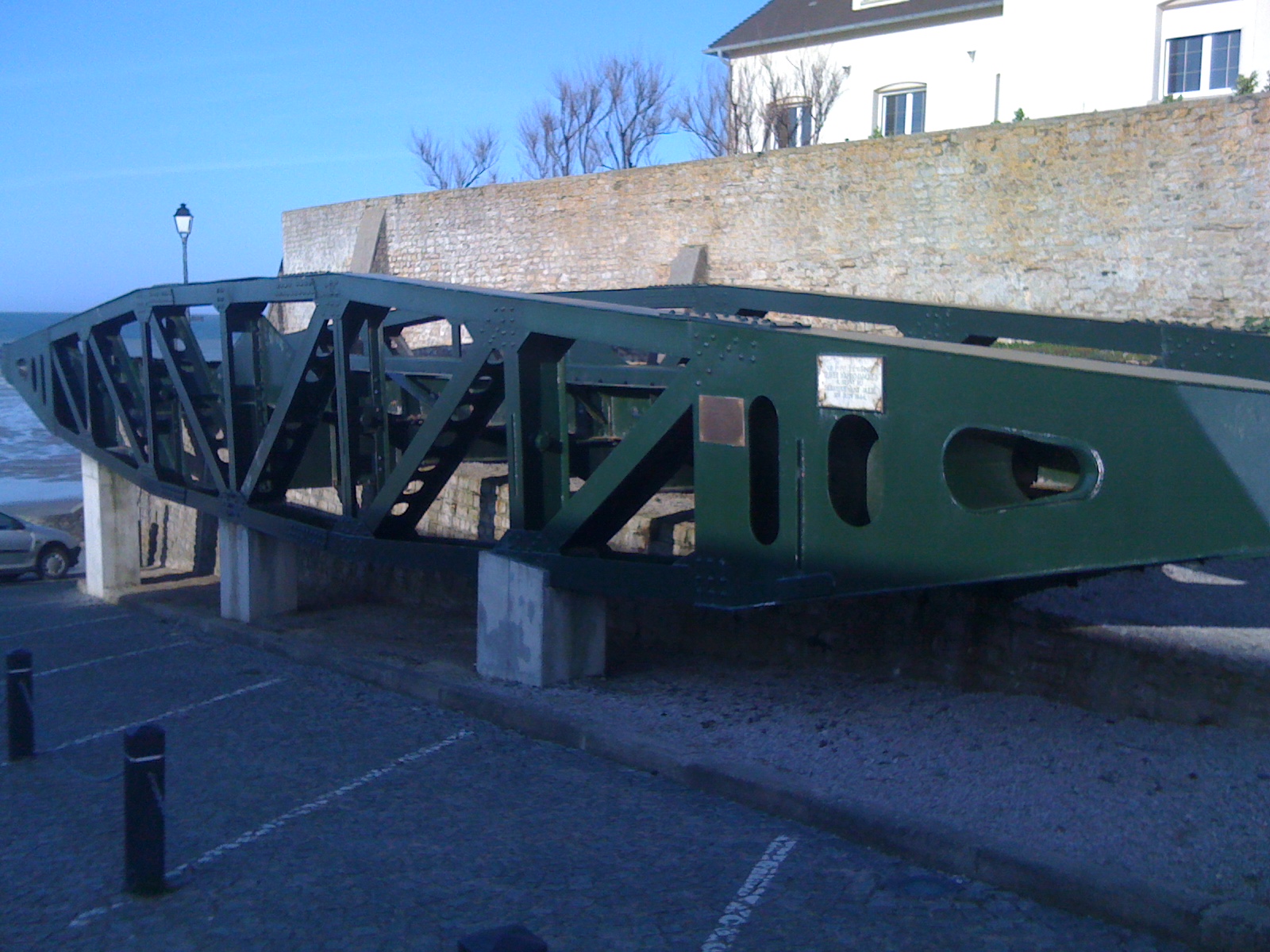 Le Port artificiel d'Arromanches ( Mulberry B ) | D-Day in Normandy