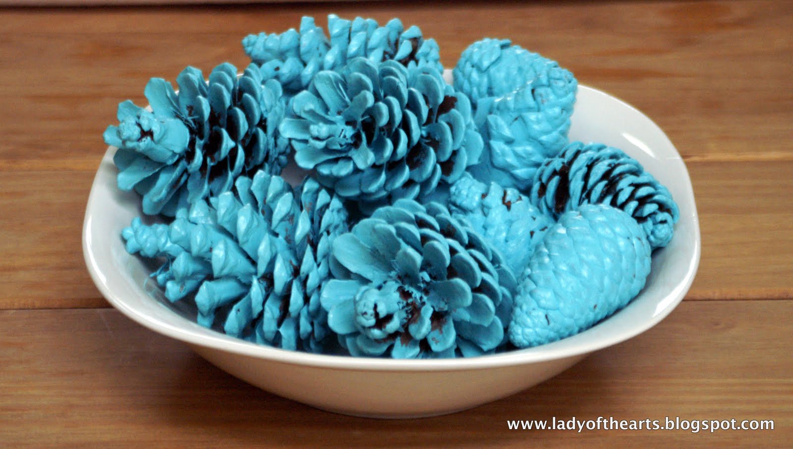 Lady of 'The Arts': Pine Cone Art