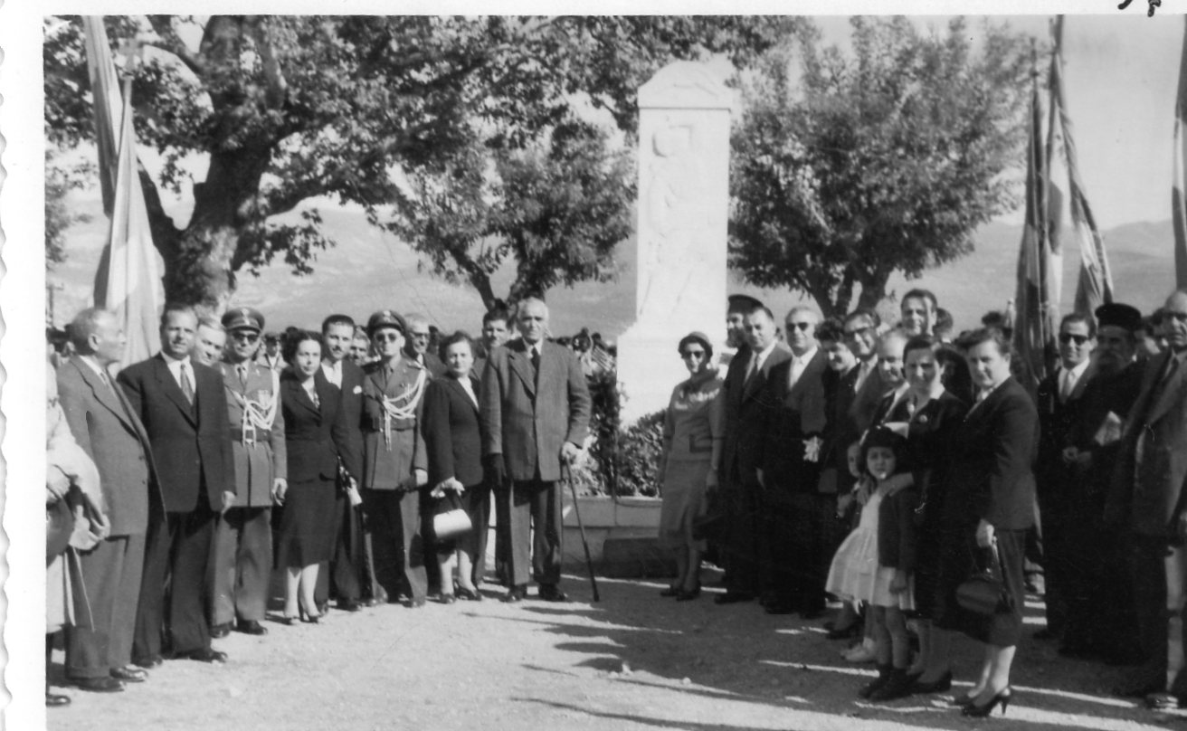 ΑΜΦΙΚΛΕΙΑ ΔΑΔΙ: Καταθεση στεφανων