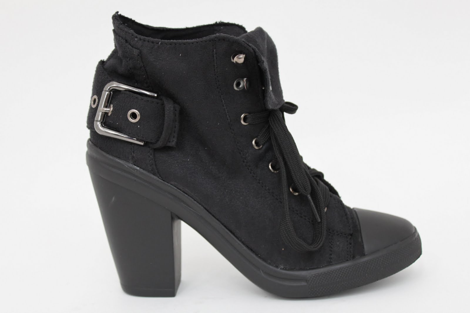 Mr Shoes: August 2010