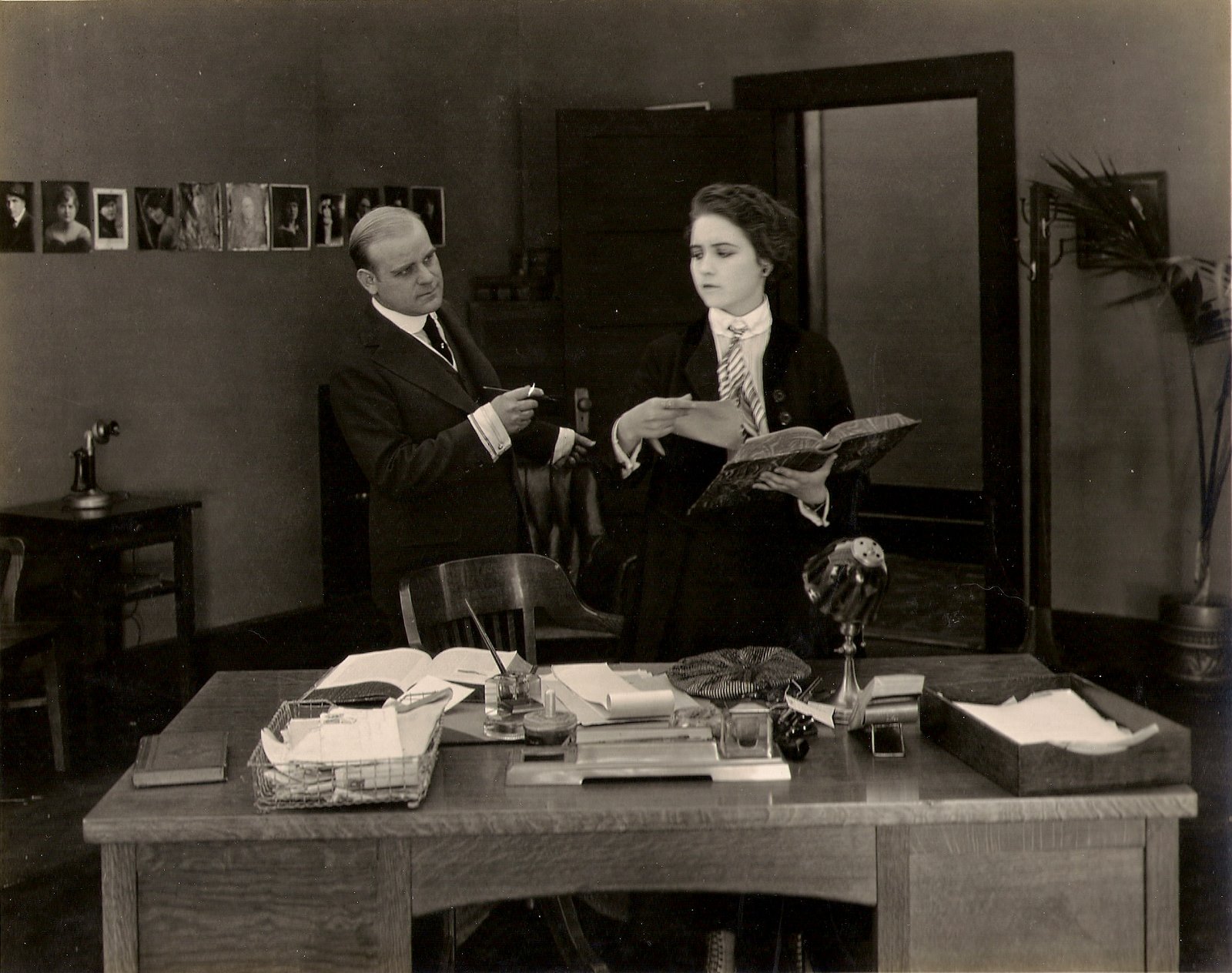 Who Are These Silent Hollywood Stars?: Who are these busy actors?