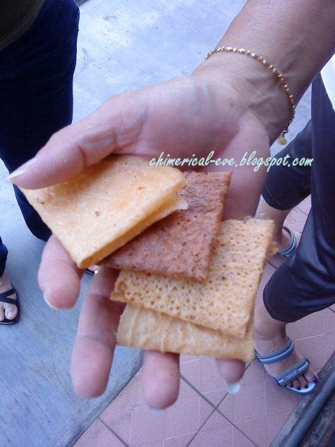 Kuih Kapit ( Kueh Kapek) - Eve's chimerical thoughts