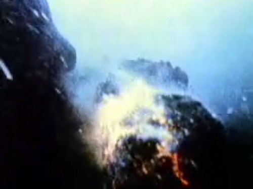 PUSTAKA HIKMAH: Kobaran Api di Dasar Laut…!!!