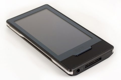 Zune HD Loveable Display - Headphonews
