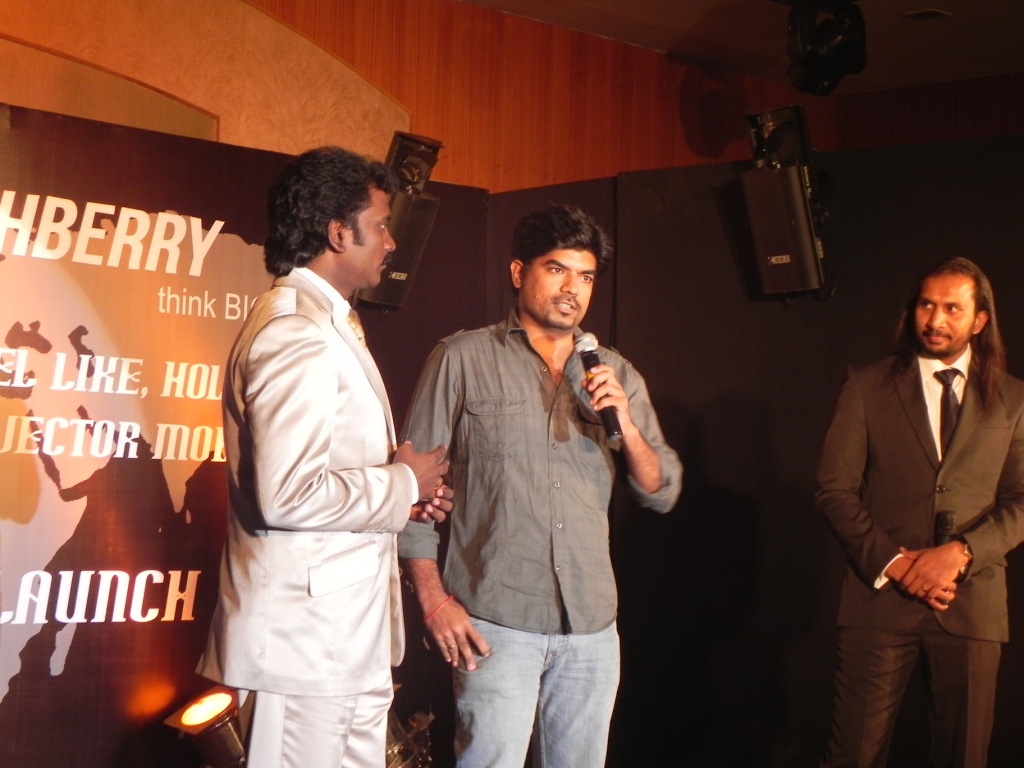 Techberry Mobiles: The India's first projector mobile got launched on ...