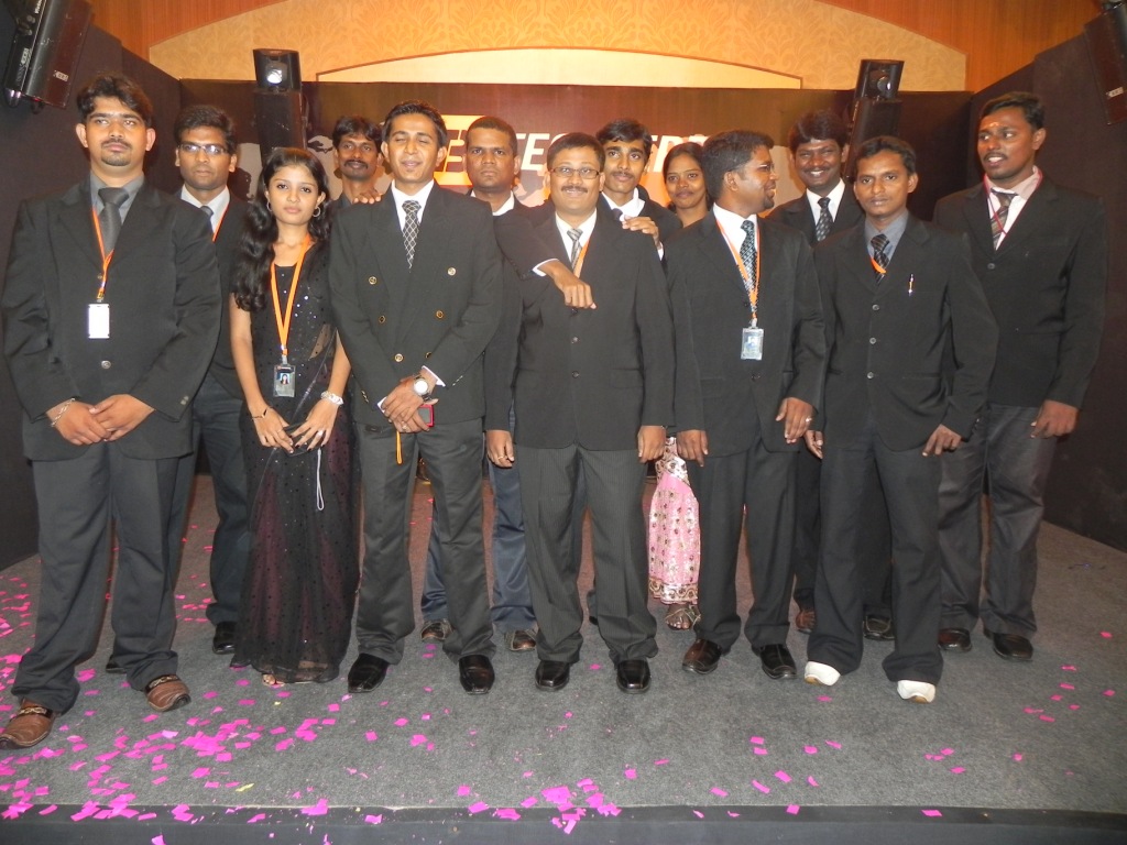 Techberry Mobiles: The India's first projector mobile got launched on ...