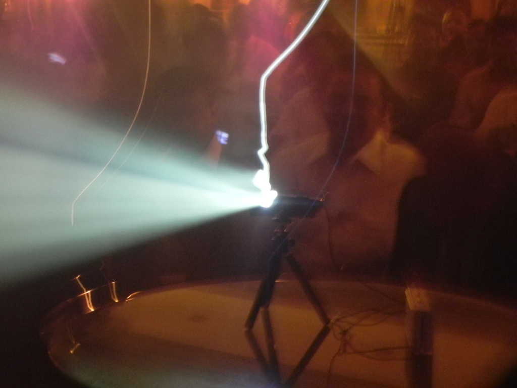 Techberry Mobiles: The India's first projector mobile got launched on ...