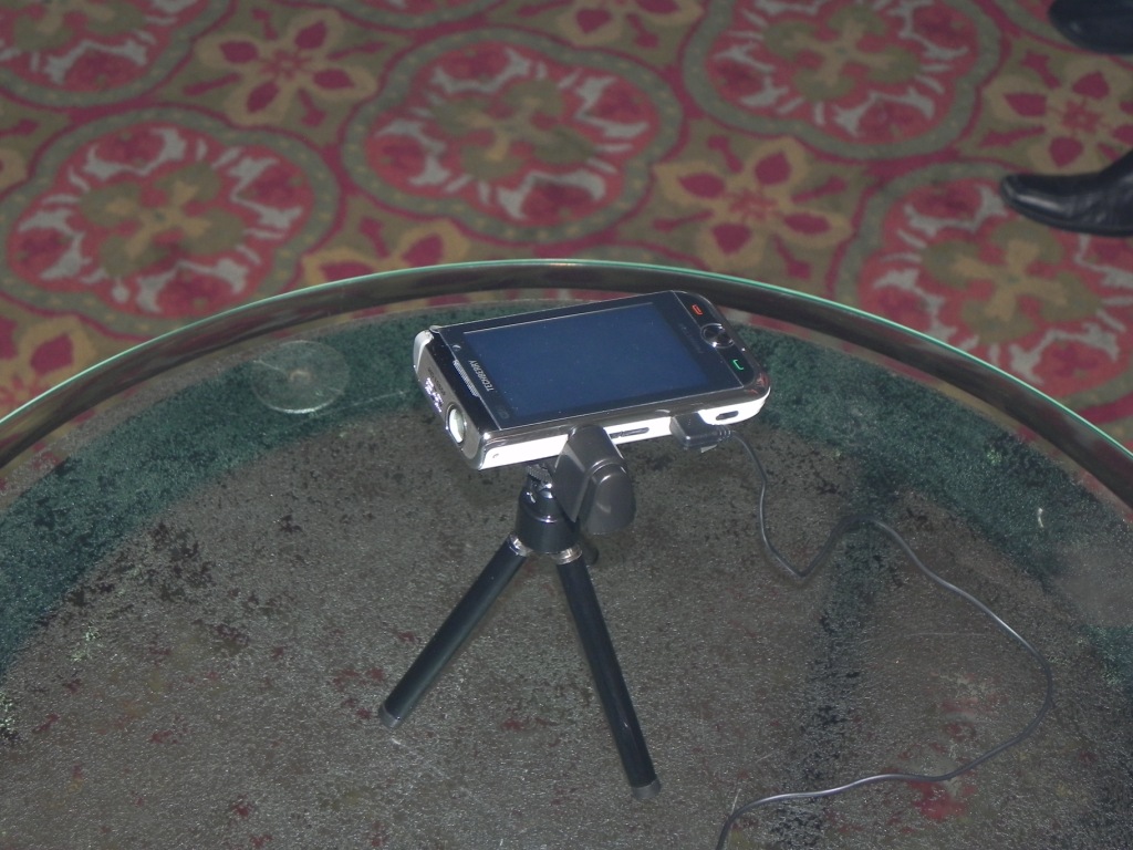 Techberry Mobiles: The India's first projector mobile got launched on ...