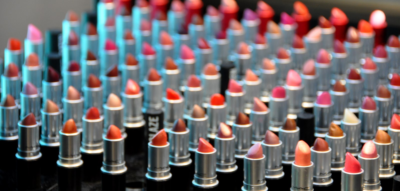 deliciously organized: organizing lipstick