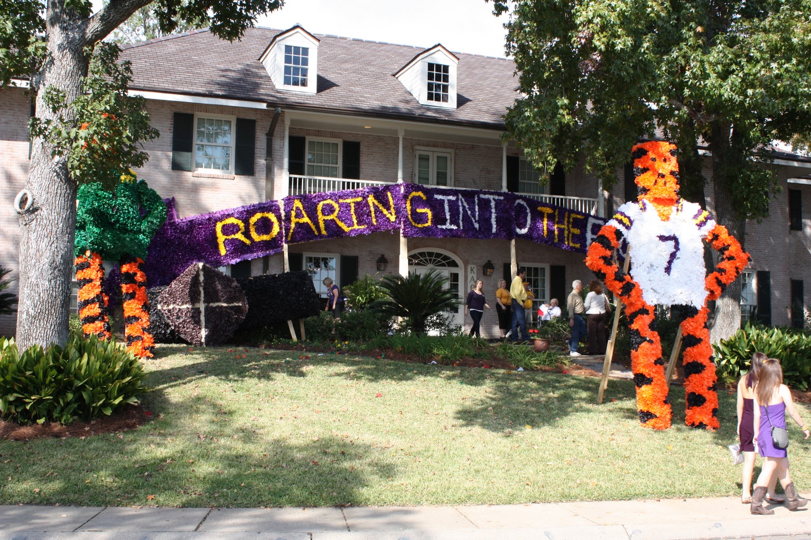 Crescent City Ramblings: Homecoming on "The Row"....Fun at LSU!