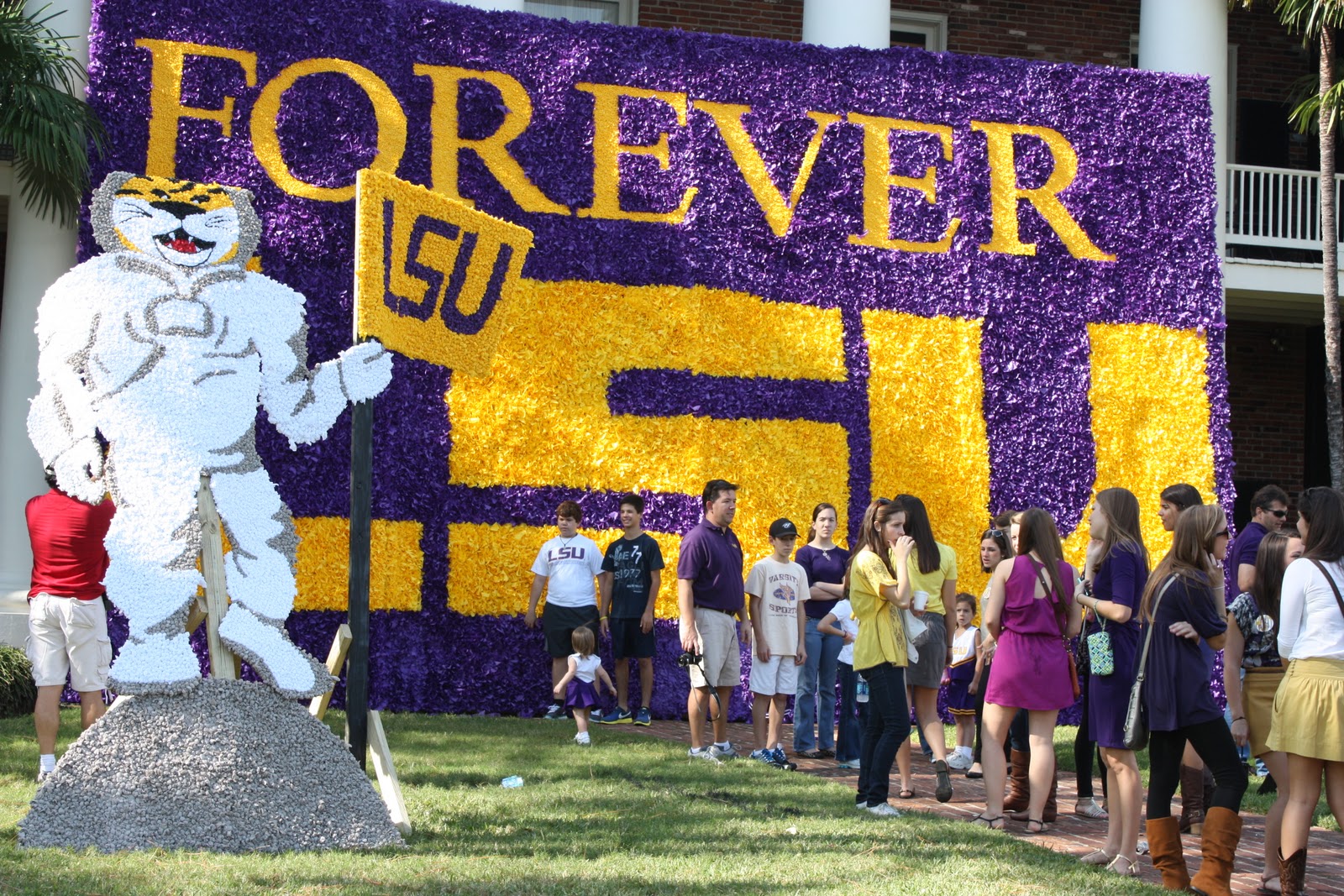 Crescent City Ramblings: Homecoming on "The Row"....Fun at LSU!