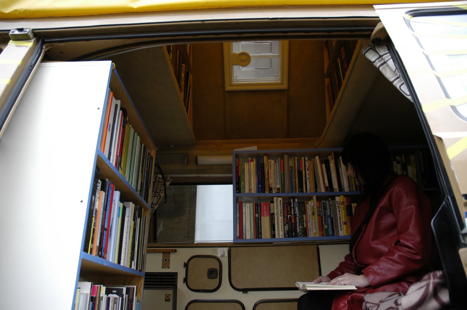 YH485 Bookmobile Project: Bookmobile at Nottingham Contemporary 02/11/2010